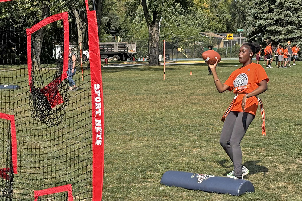 Hart students get to run the field at Bears flag football program - HF ...
