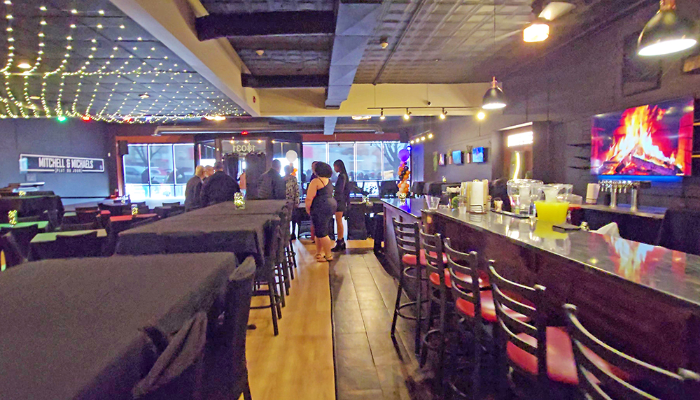 Southern cuisine, soulful sounds: Mitchell & Michaels grand opening set ...